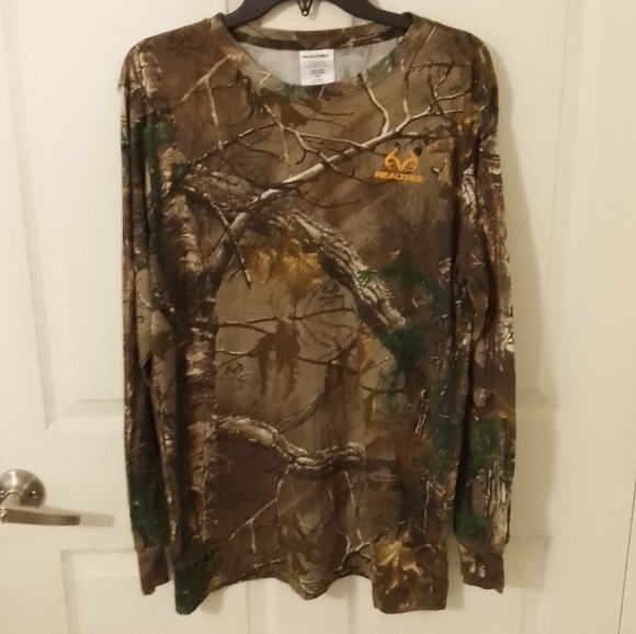 Realtree | Shirts | Realtree Mens Medium Camo Single Stitch Long Sleeve ...